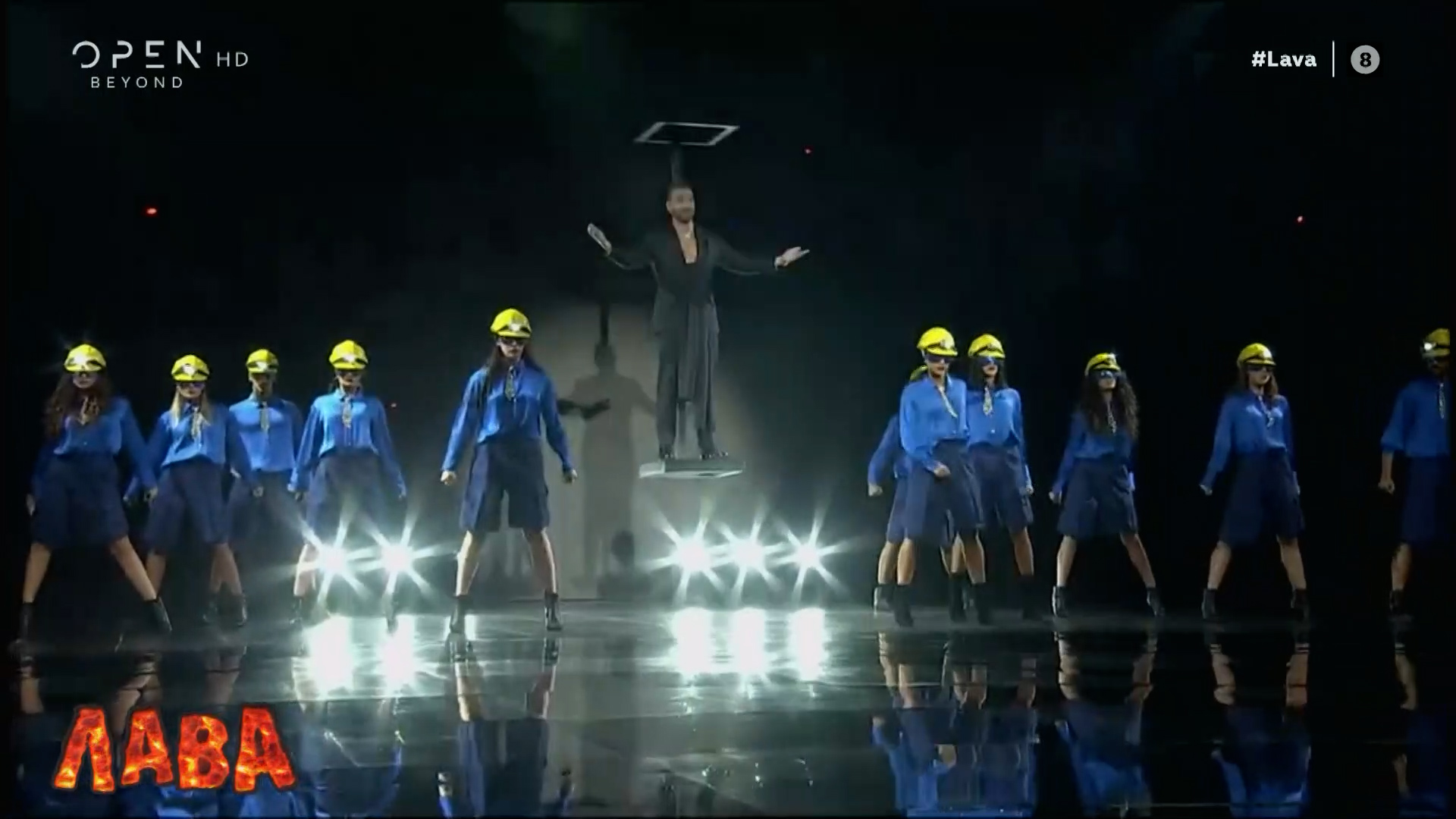 J2US: Οι πιο αυστηροί τηλεκριτικοί αναγκάστηκαν να… πλέξουν το εγκώμιο του παρουσιαστή και ...