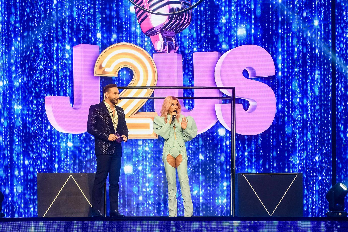 J2US | OPEN TV | PHOTOS